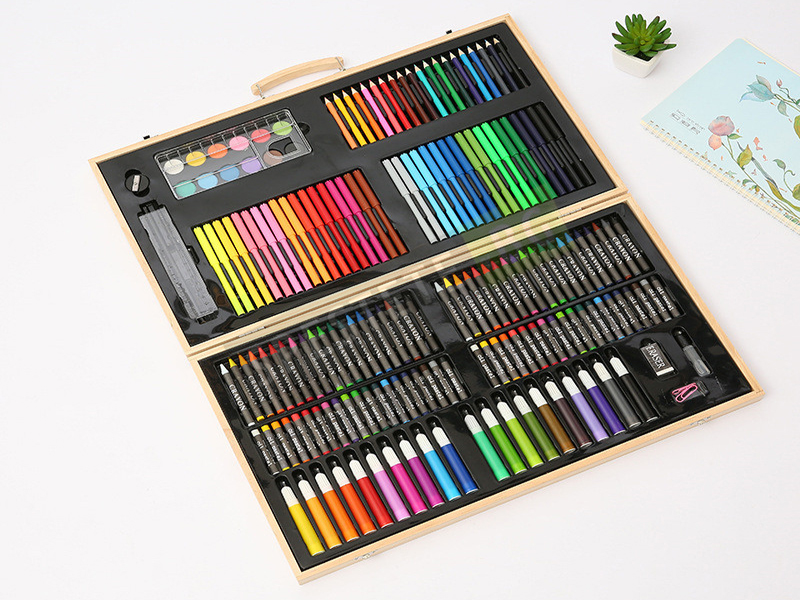 Комплект за рисуване от 180 части от Spestete.bg