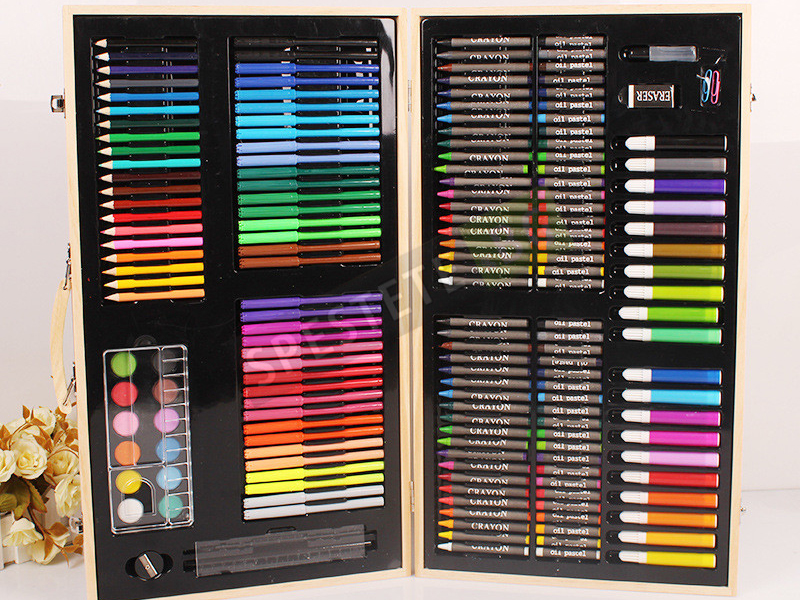 Комплект за рисуване от 180 части от Spestete.bg